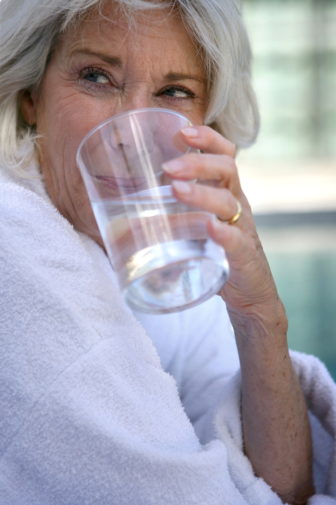 Dehydration in Elderly People: Risks, Signs & Prevention